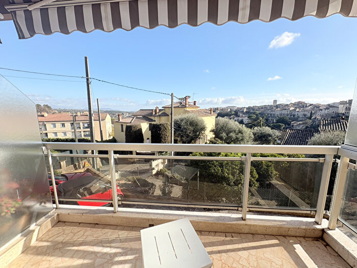 Appartement à louer - Vence, Saint-Martin, Lubiane, Le Suve - 2 pièces - 1 chambre