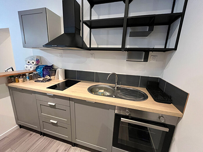 Appartement à louer - Le Creusot, Sud - 2 pièces - 1 chambre