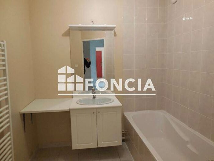 Appartement à louer - Les Blaches-Les Champs, Montélimar - 4 pièces - 3 chambres