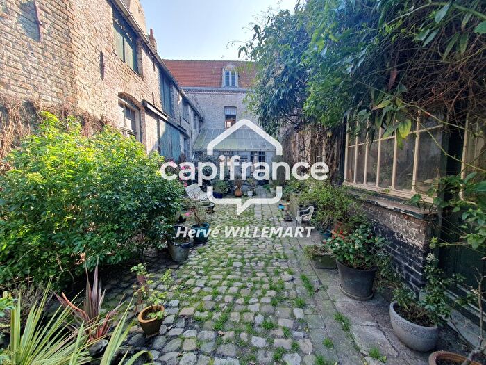 Maison à vendre - Bergues - 11 pièces - 6 chambres