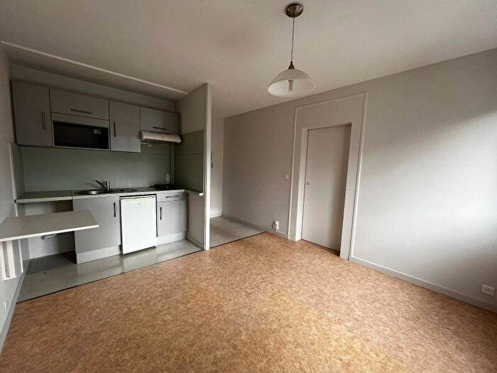 Appartement à louer - Mairie-Masage, Beaumont - 2 pièces