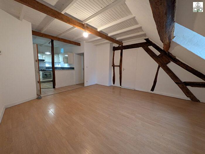 Appartement à vendre - Beaune, Centre-ville - 3 pièces - 2 chambres