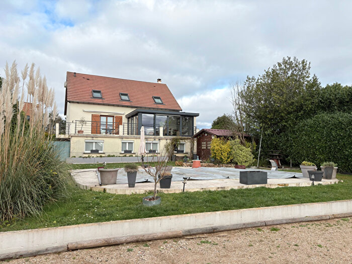 Maison à vendre - La Queue-en-Brie - 5 pièces - 3 chambres