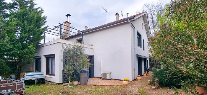 Maison à vendre - Meyzieu, Nord Est - 6 pièces - 3 chambres