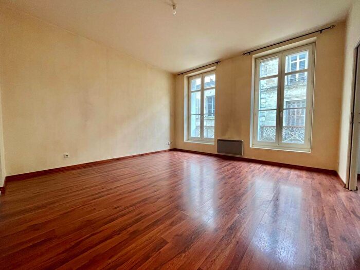 Appartement à louer - Puy-Saint Font, Périgueux - 2 pièces - 1 chambre