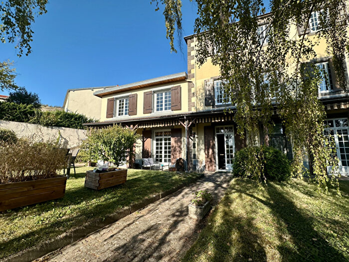 Cournon-d'Auvergne, Centre-ville, Vieux Bourg - Maison 6 pièces à vendre