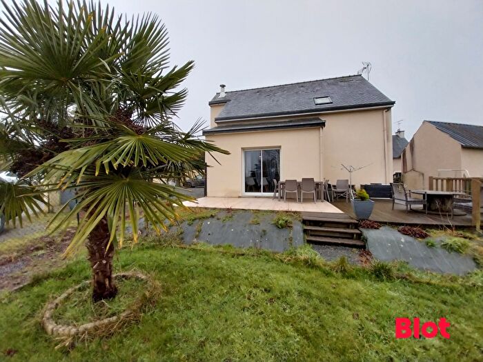 Maison à vendre - Miniac-Morvan - 4 pièces - 3 chambres