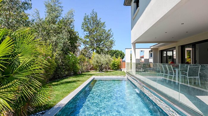 Maisons à vendre et appartements à louer - 1