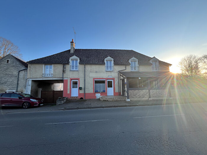 Maison à vendre - Le Châtelet - 11 pièces - 8 chambres
