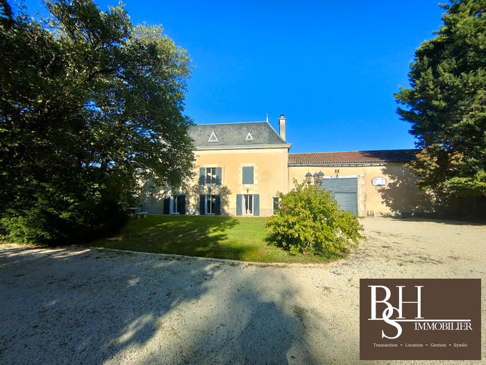 Le Rochereau : Maison 7 pièces à vendre