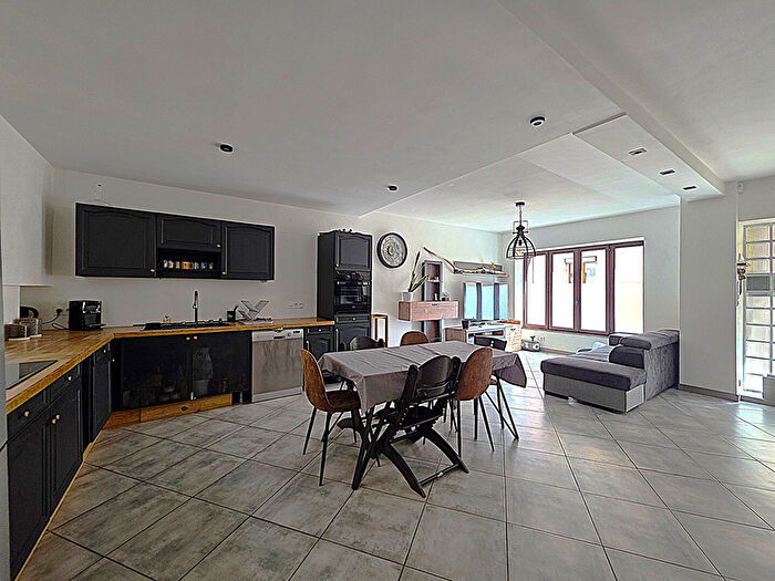 Maison 4 pièces à vendre à Saint-Genix-sur-Guiers