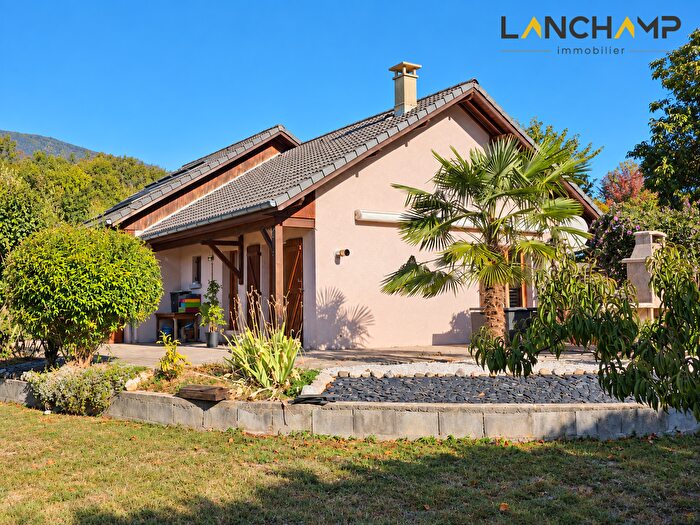 Maison 5 pièces à Serrières-en-Chautagne, à vendre