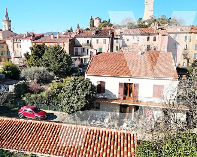 Maison à vendre - Draguignan, Centre-ville historique - 4 pièces - 2 chambres