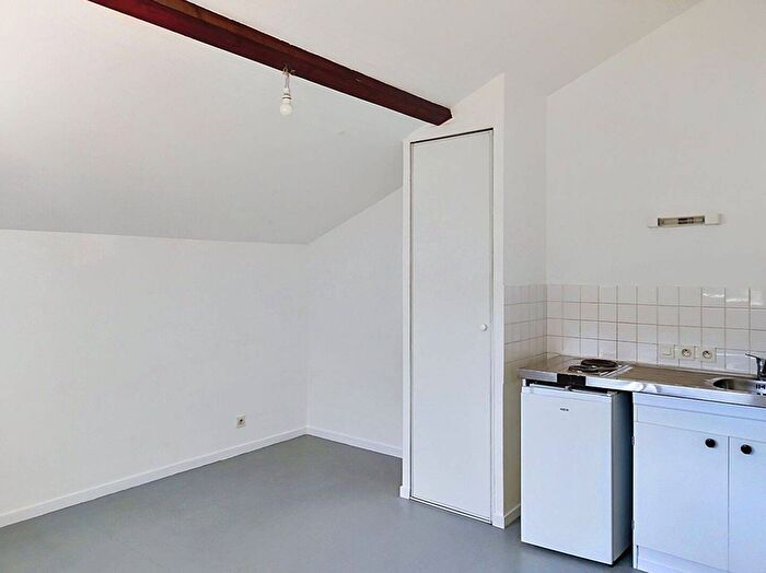 Centre Ville, Bourg-en-Bresse : Appartement 1 pièce à louer