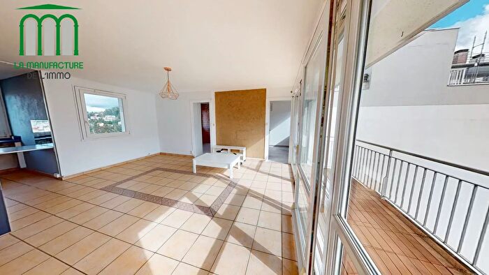 Appartement 4 pièces à vendre à Saint-Étienne, Bernay, Valfuret