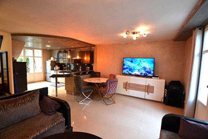 Maison à vendre - Cergy, Les Hauts-de-Cergy - 4 pièces - 3 chambres