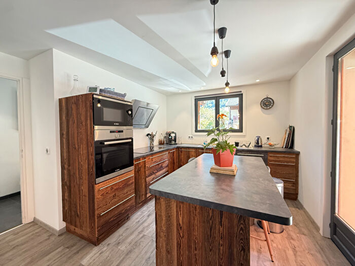 Maison 6 pièces à vendre à Aigueblanche