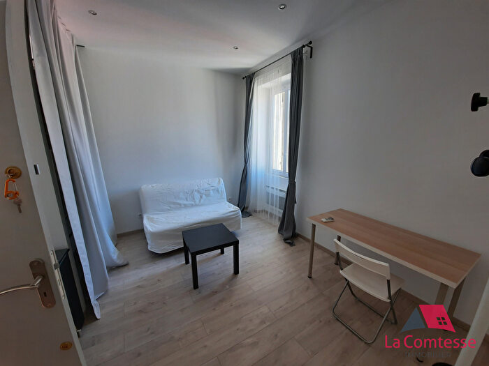 Appartement à louer - Marseille er , Saint-Charles - 1 pièce