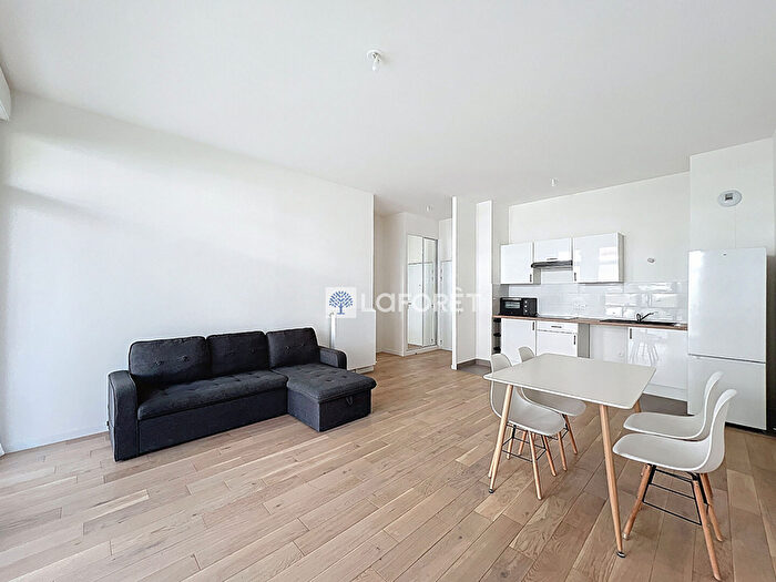 Appartement à louer - Antony, Croix de Berny - 2 pièces - 1 chambre