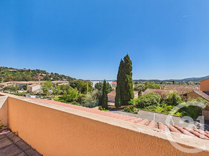 Appartement 2 pièces à Bormes-les-Mimosas, Centre-ville, Le Pin, à vendre