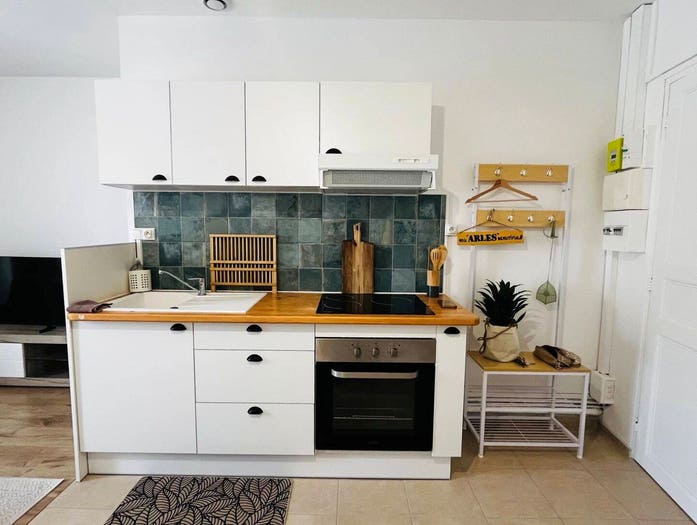 Centre Ville-La Roquette, Arles - Appartement 2 pièces à louer