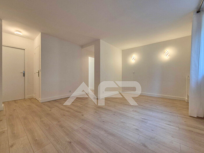 Chatou, Nord - Appartement 3 pièces à vendre