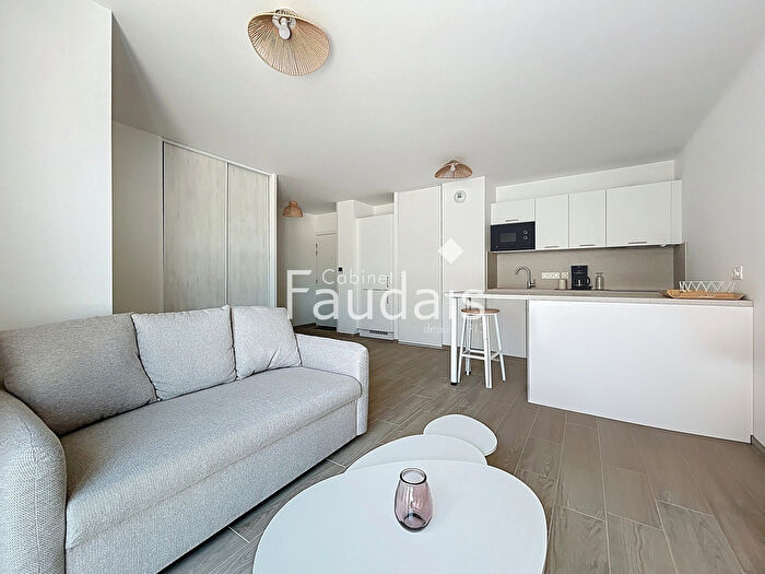 Appartement à louer - Barneville-Carteret - 2 pièces - 1 chambre