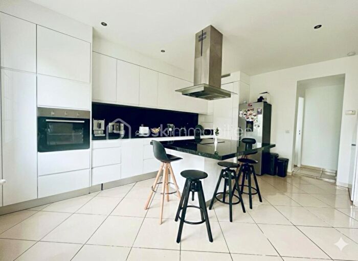 Maison à vendre - Ozoir-la-Ferrière, Archevêché - 6 pièces - 4 chambres