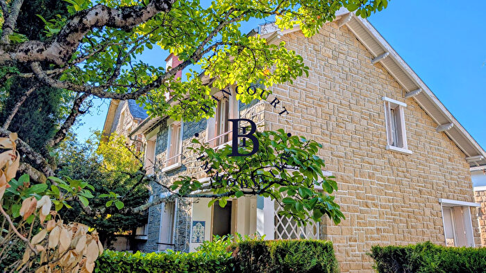 Maison 6 pièces à Brive-la-Gaillarde, Centre-ville, Pont Cardinal, Champanatier, à vendre