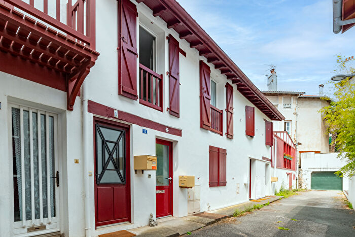 Saint-Jean-de-Luz, Centre-ville : Appartement 3 pièces à vendre