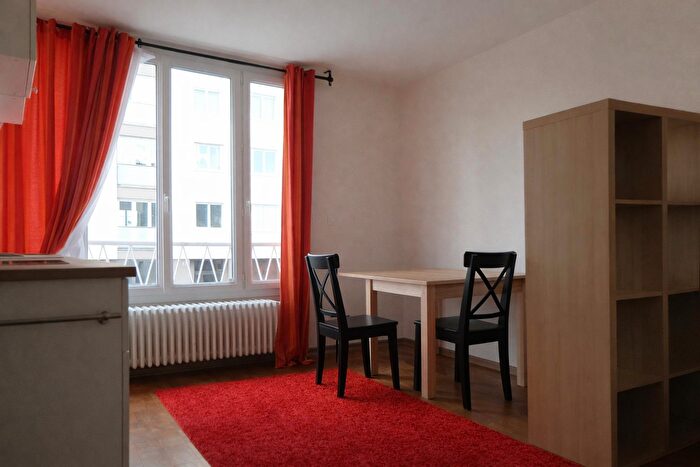 Appartement à louer - Quartiers Sud-Ouest, La Binquenais - 1 pièce