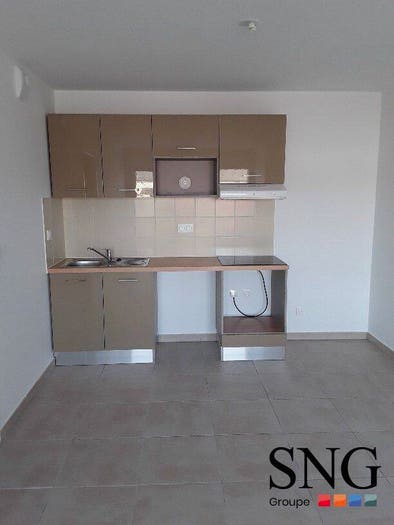 Saint Assiscle-Saint Charles, Perpignan - Appartement 3 pièces à louer