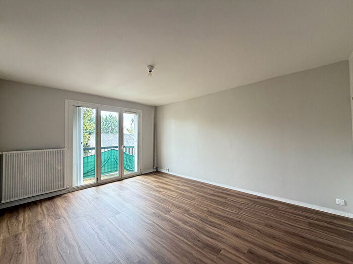 Appartement à louer - Châteauroux, Belle-Isle, Les Rocheforts, Saint-Christophe, Vaugirard - 4 pièces - 3 chambres