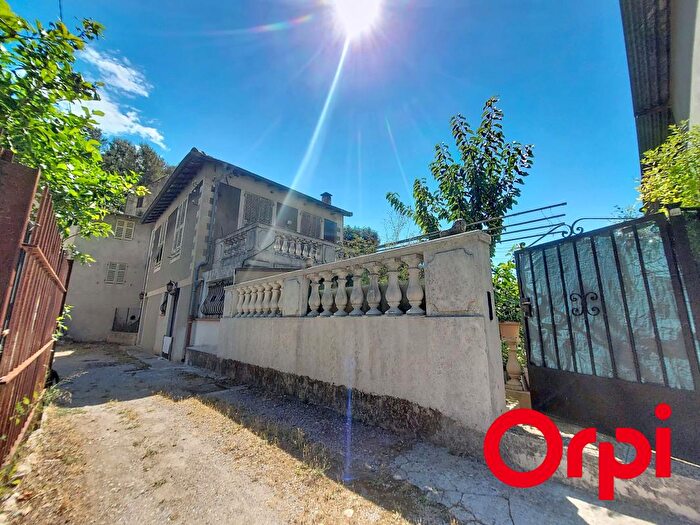 Nice, Saint-Pierre de Feric : Maison 4 pièces à vendre