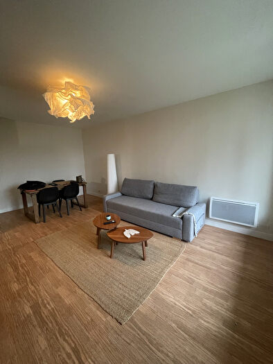 Appartement à louer - Orléans, La Croix Saint-Marceau, La Mouillère, Pré Pinson - 2 pièces - 1 chambre