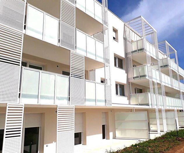 Appartement à louer - Albigny-sur-Saône - 1 pièce