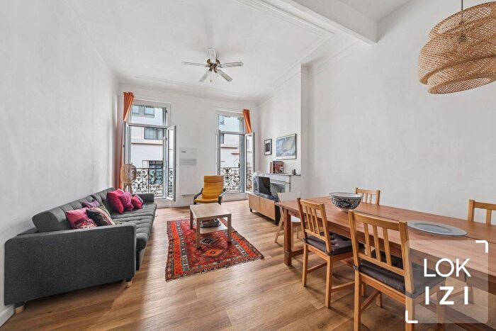 Appartement à louer - La Joliette, Marseille ème - 3 pièces - 2 chambres