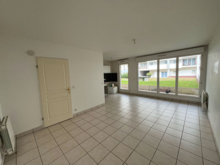 Appartement à louer - Lucé, Centre-ville - 2 pièces - 1 chambre