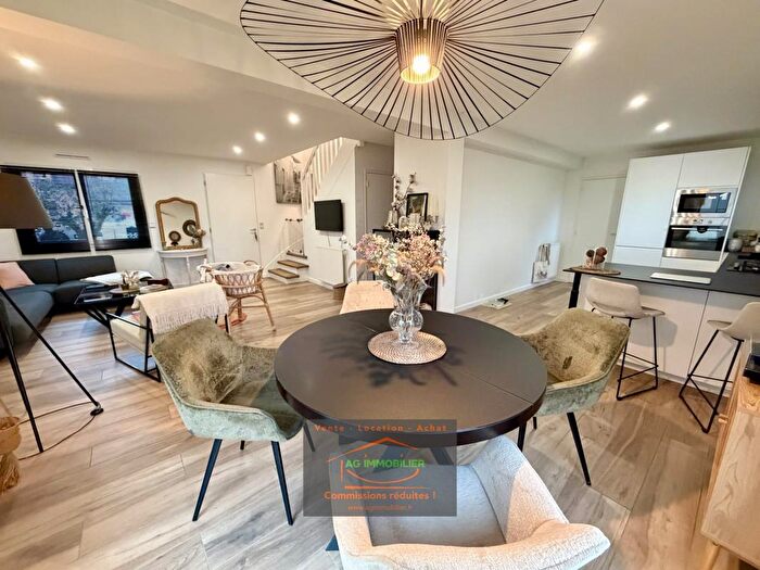 Maison à vendre - La Chapelle-des-Fougeretz - 7 pièces - 5 chambres