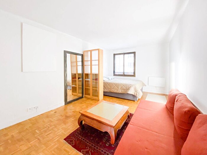 Appartement à louer - Paris ème arrondissement - 1 pièce
