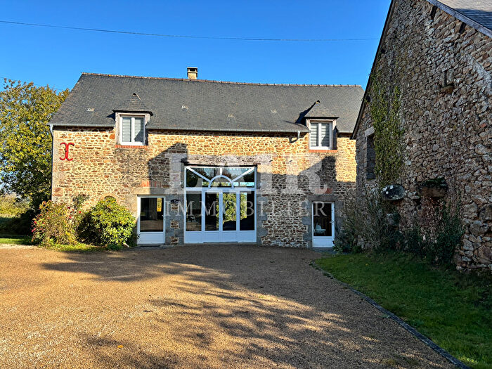 Maison 8 pièces à vendre à Saint-Pierre-des-Nids
