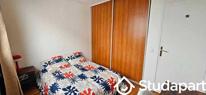Appartement à louer - Le Bachut, Lyon ème arrondissement - 1 pièce - 1 chambre