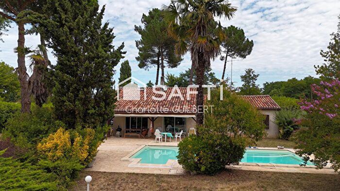 Maison à vendre - La Réunion - 5 pièces - 4 chambres