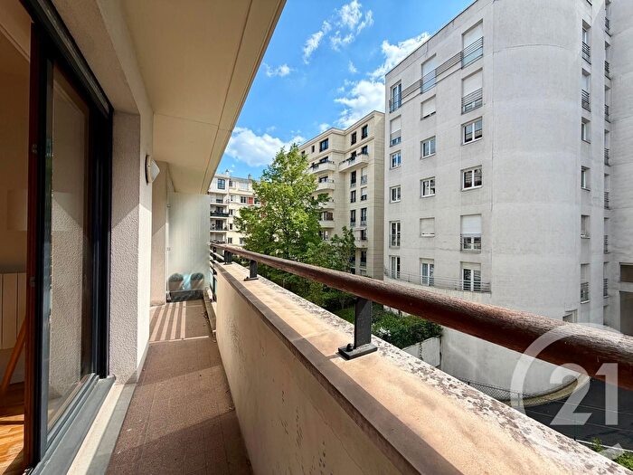 Appartement 3 pièces à vendre à Issy-les-Moulineaux, Les Iles, La Ferme