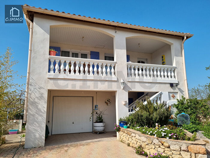 Maison à vendre - Pouzolles - 6 pièces - 4 chambres