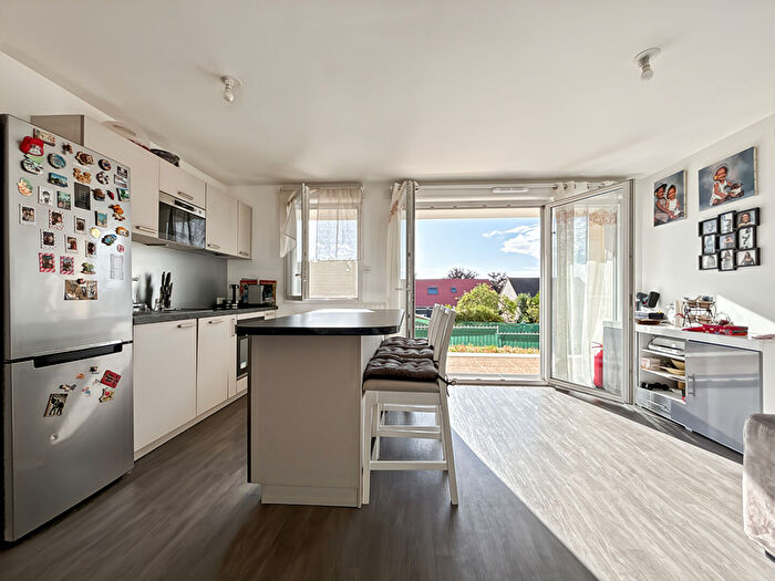 Limay, Gare, Lycée, Robespierre : Appartement 4 pièces à vendre