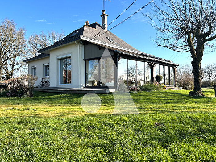 Maison à vendre - Brain-sur-Longuenée - 11 pièces - 6 chambres