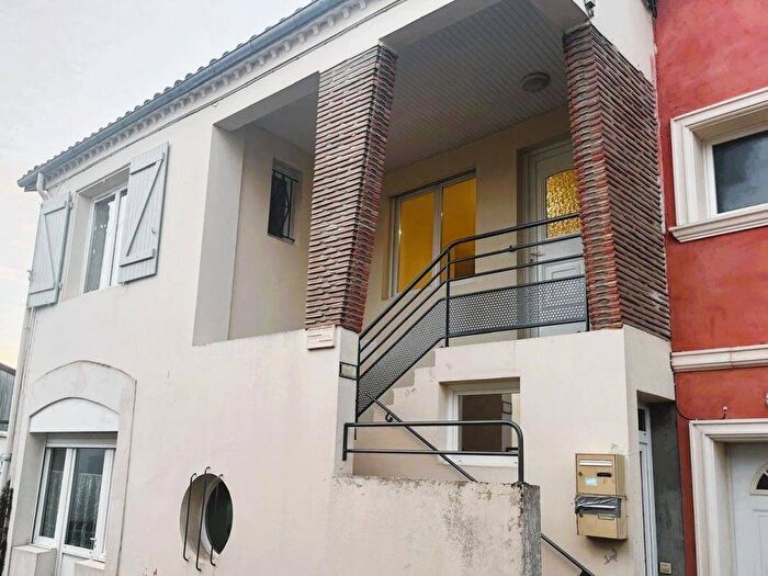 Appartement à louer - Hagetmau - 3 pièces - 2 chambres