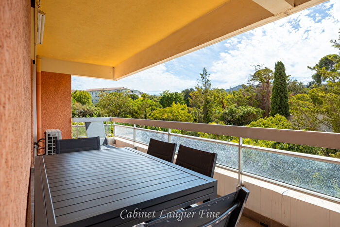 Appartement à vendre - Marseille e , Les Baumettes - 3 pièces - 2 chambres