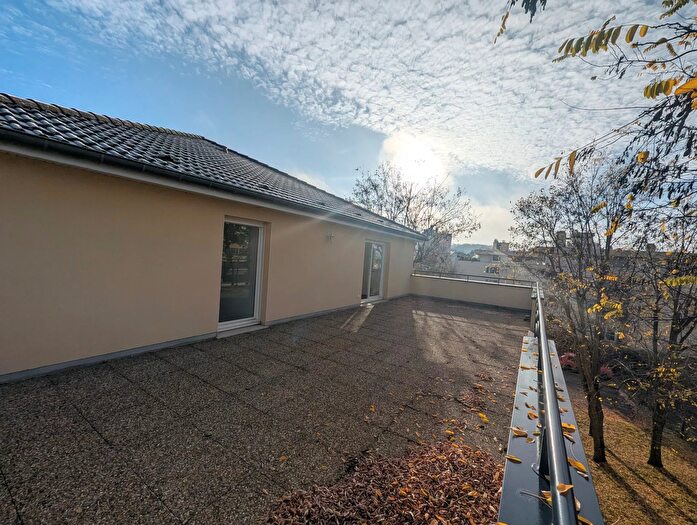 Appartement à louer - Metz, Plantières, Queuleu - 5 pièces - 3 chambres